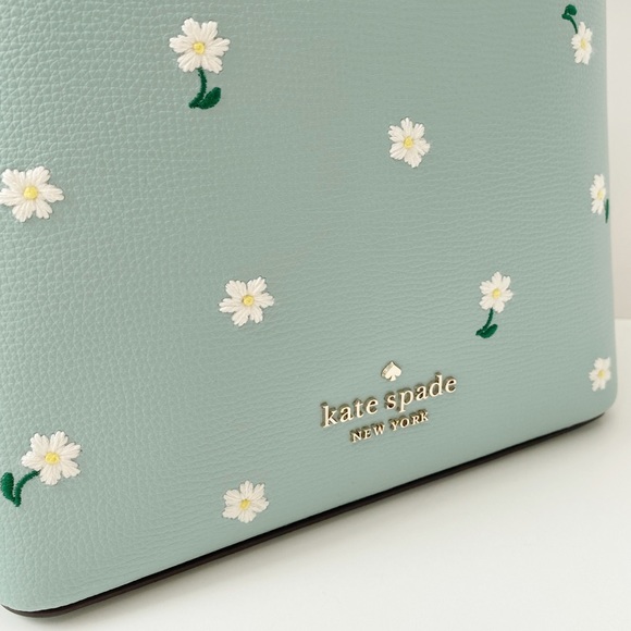 kate spade | Bags | Kate Spade Embroidered Lea Daisy Floral Darcy ...